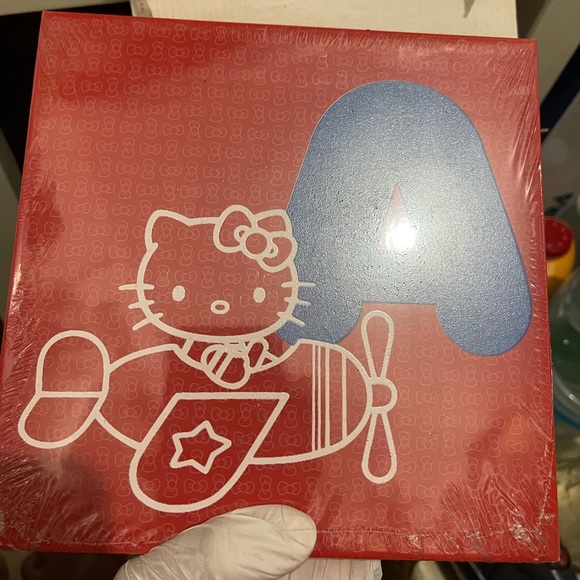 Sanrio | Accents | Hello Kitty Tile | Poshmark